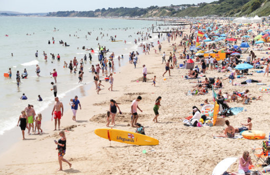 The summer we woke up to the health impact of climate change - The BMJ